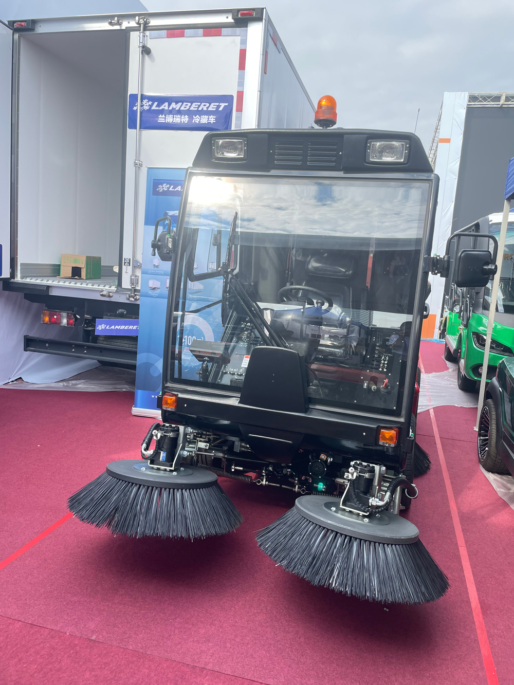 Compact Street Sweeper SW-III Shown at 134th Autumn Canton Fair - SWP